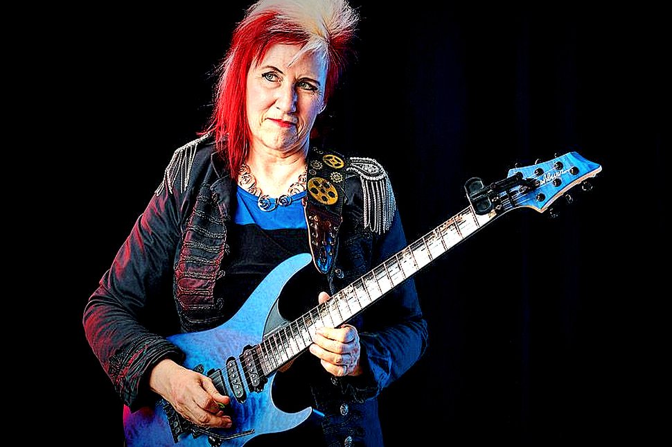 Jennifer Batten - ralomusicproductions